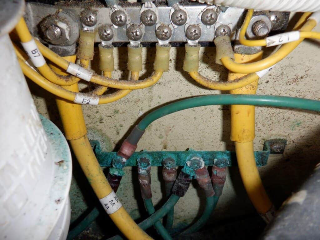Aquamarine Services: Tips & Advice | Bonding Wire Maintenance